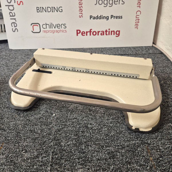 Used / Pre-owned 3:1 round hole Wire Punch - Chilvers Reprographics